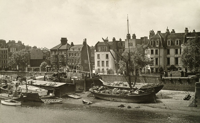 London Calling: Cheyne Walk Chelsea. A Very Very Special London Street.